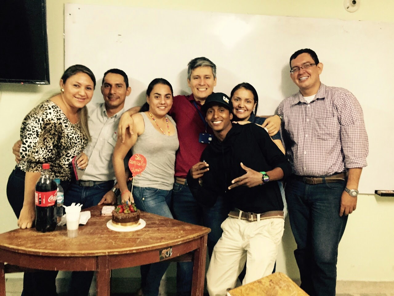 DIVIÉRTETE APRENDIENDO INGLES: GROUP