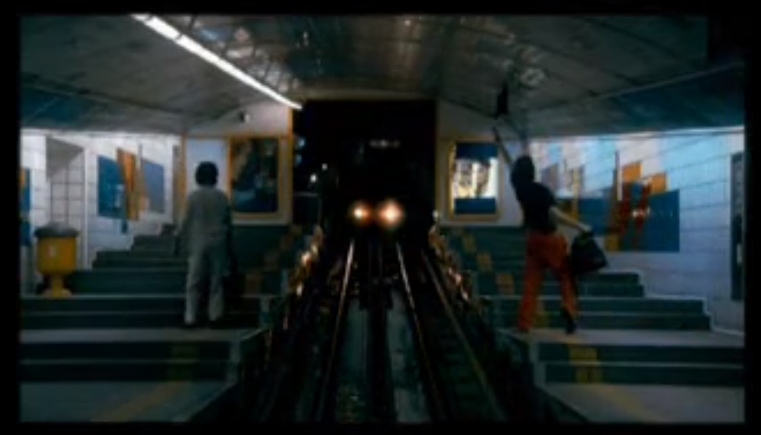 Pieraldi's Page: Short Film Analysis: 'Strangers' (2004) by Erez Tadmor ...