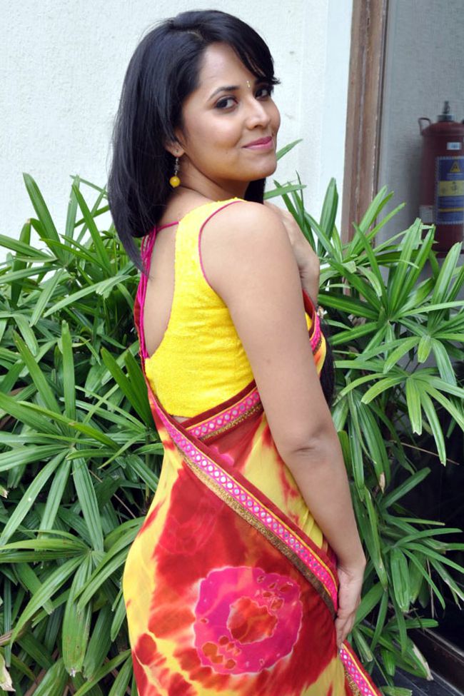 Anchor Anasuya in Yellow Saree | HOT STILLS