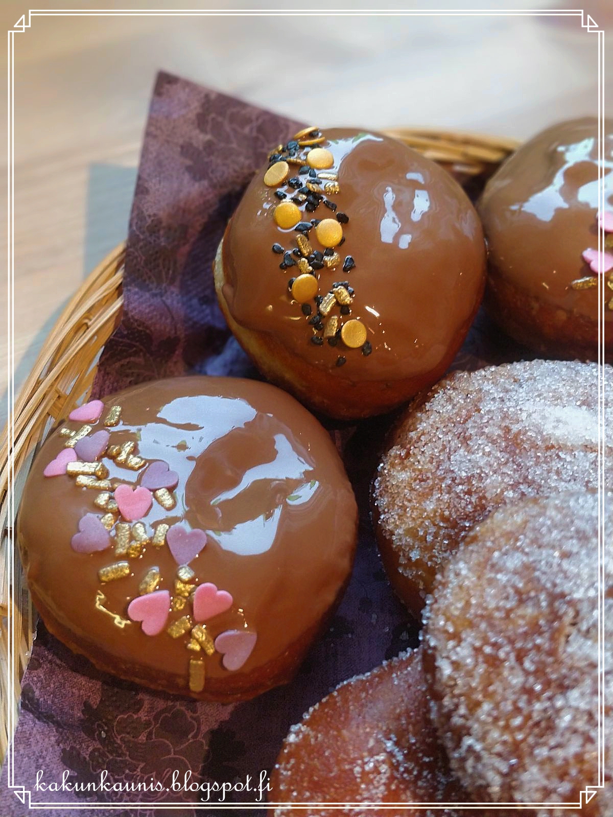 Even kakkugalleria: Vappu munkit