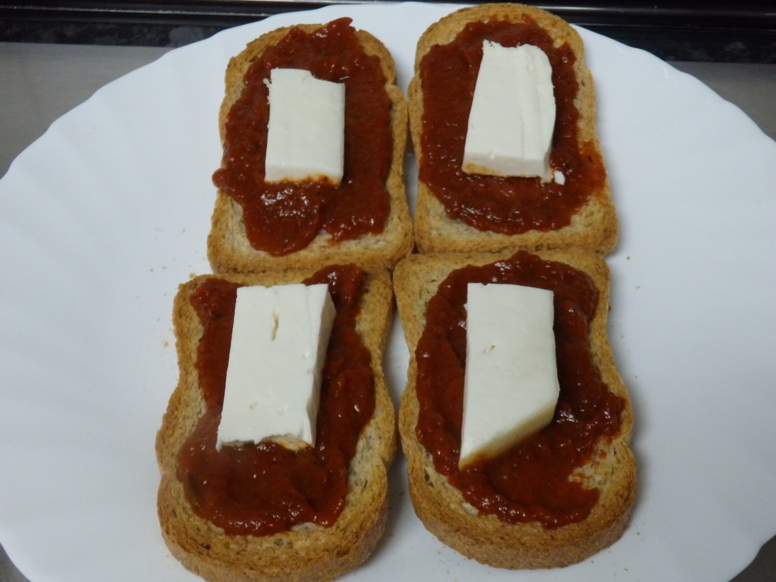 OSUKAA IS COOKING: TOSTADITAS DE VERDMELADA DE PIMIENTO ROJO ASADO CON ...