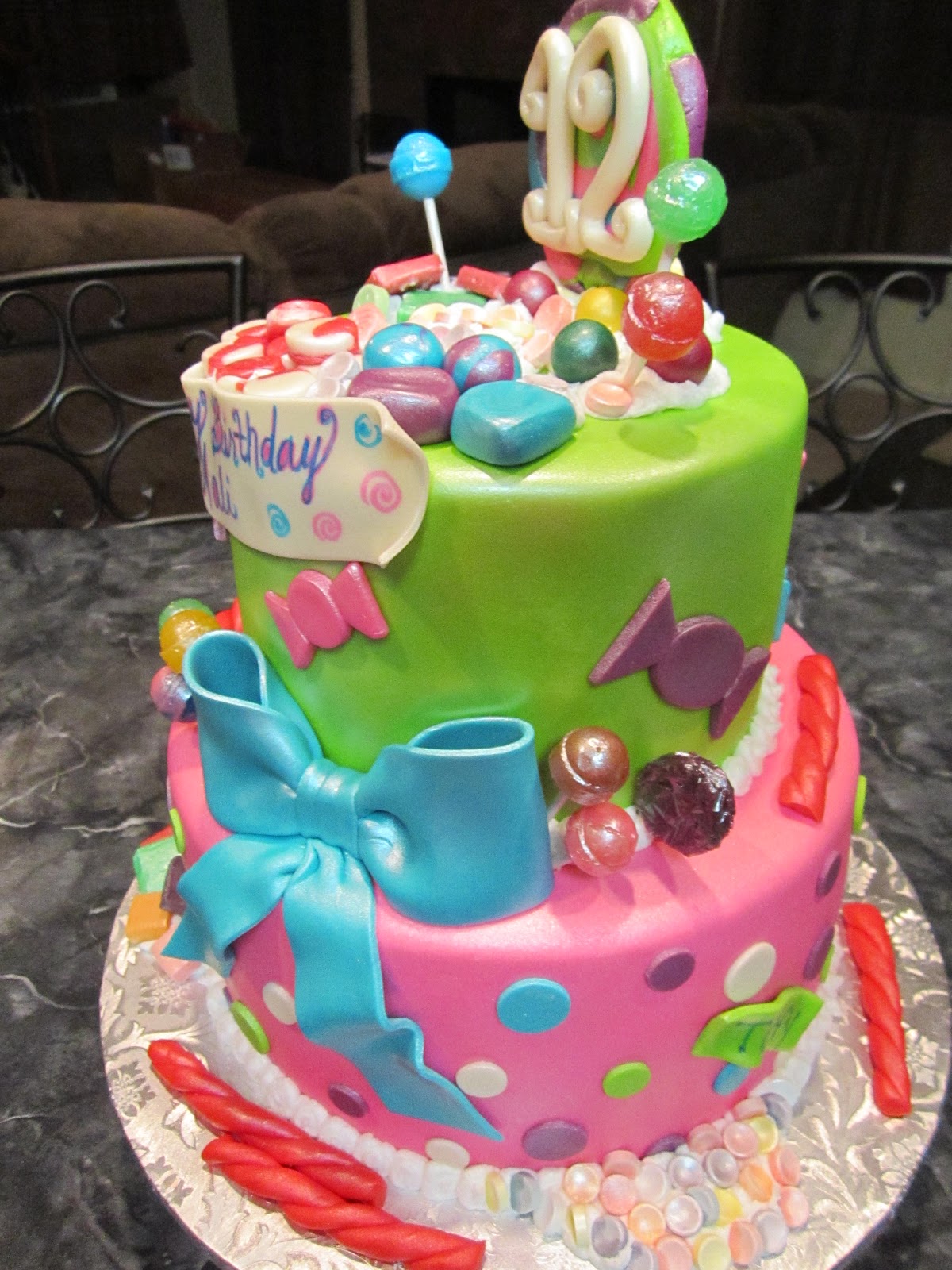 MyMoniCakes: Sweet Tooth Candy Cake