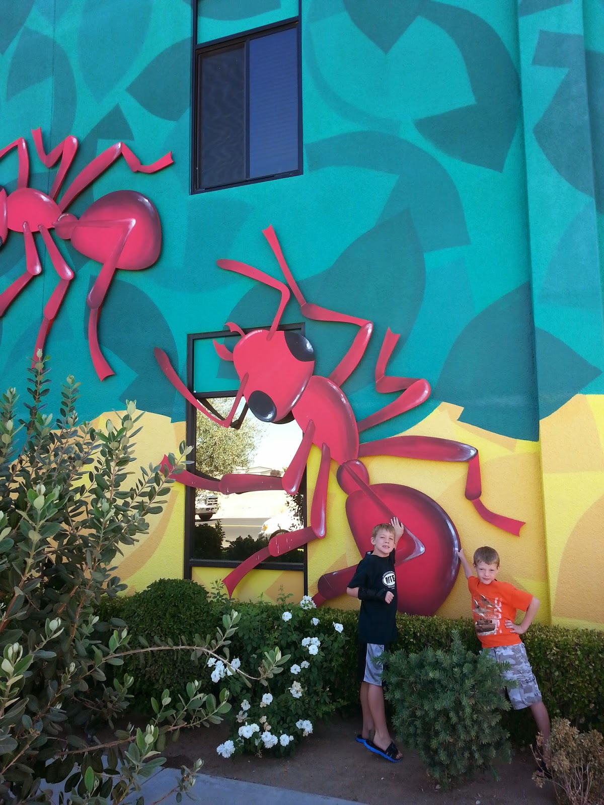 Six Little Ducklings: Insect Lore Bugseum