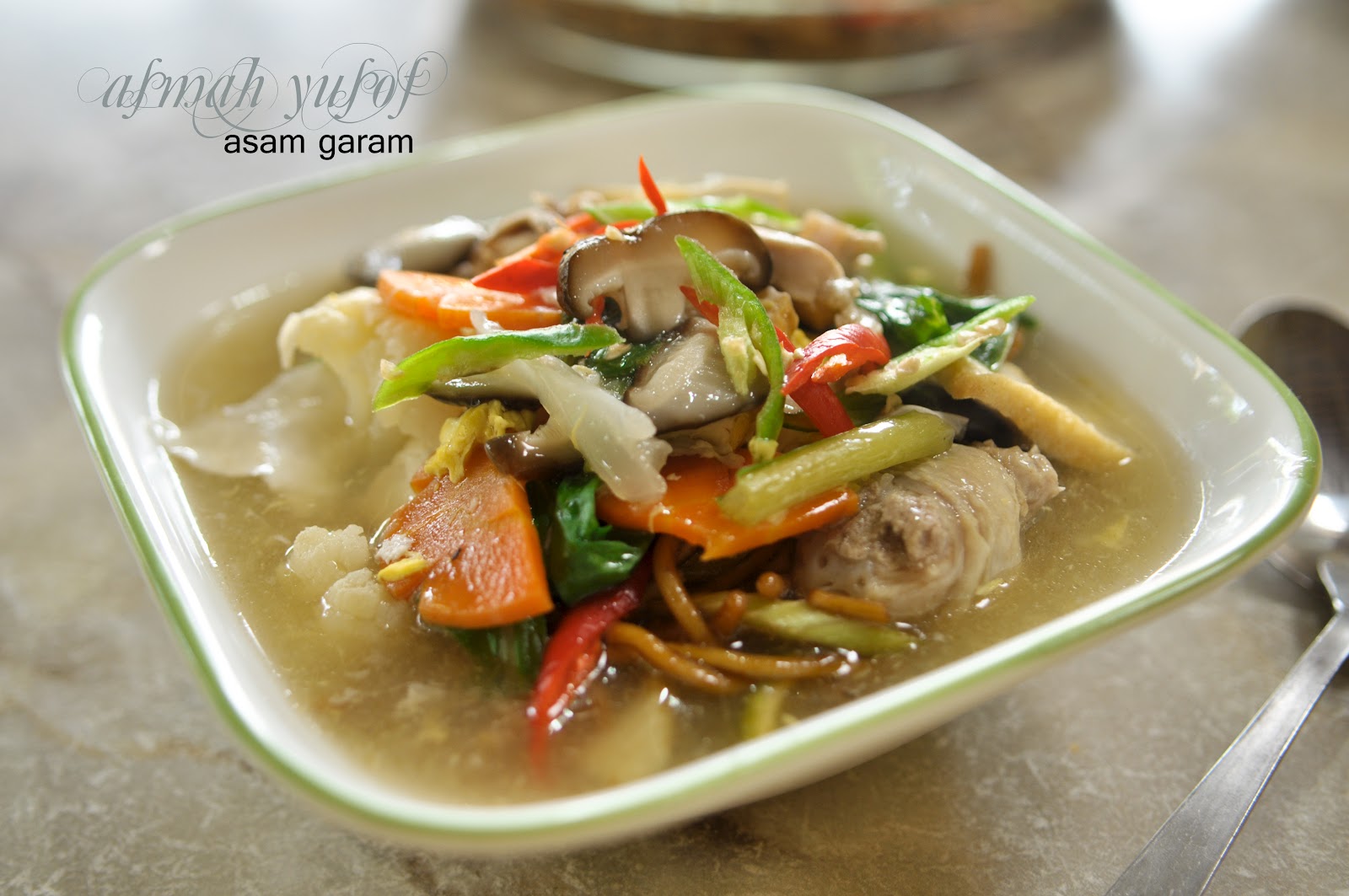 Asam Garam: MEE LAKNA menu for breakfast...