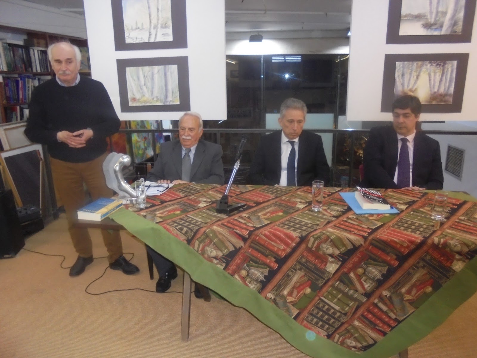 ΛΕΥΤΕΡΙΑ: ΚΑΤΕΡΙΝΗ: Πολύς κόσμος στην παρουσίαση του βιβλίου του πρώην ...