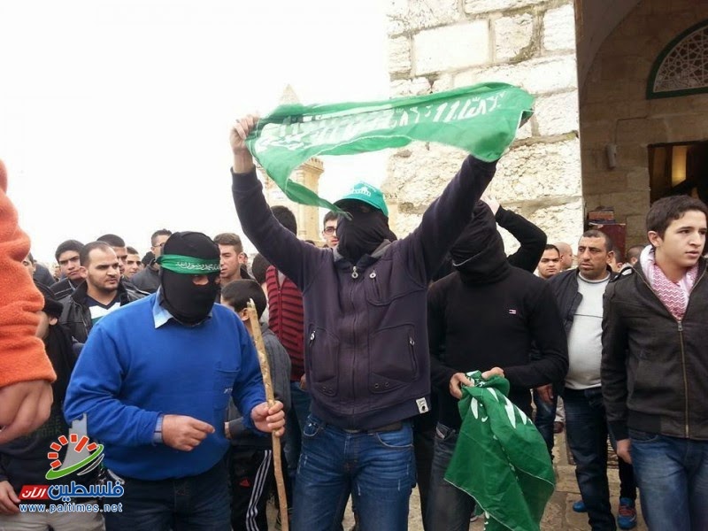 Israel allows all Muslims to visit Temple Mount; masked Hamas ...