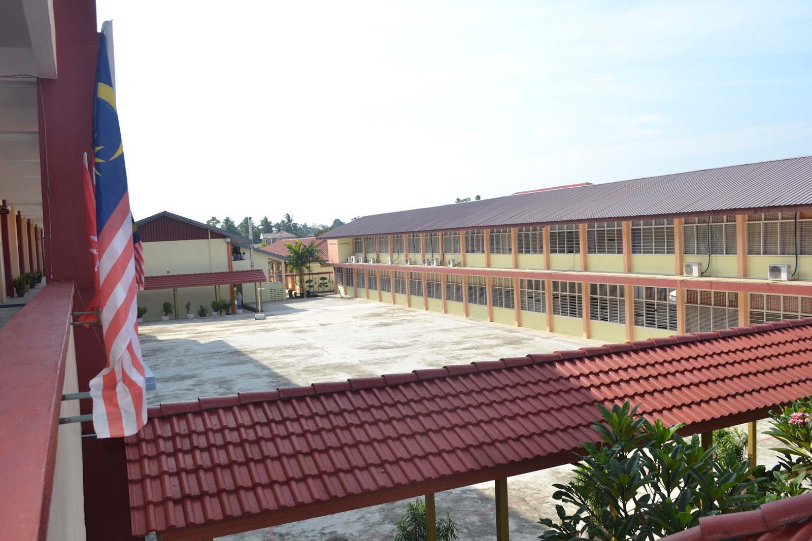 SMK MAHMUD MAHYIDIN (Sekolah Bestari Luar Bandar): Bangunan Sekolah
