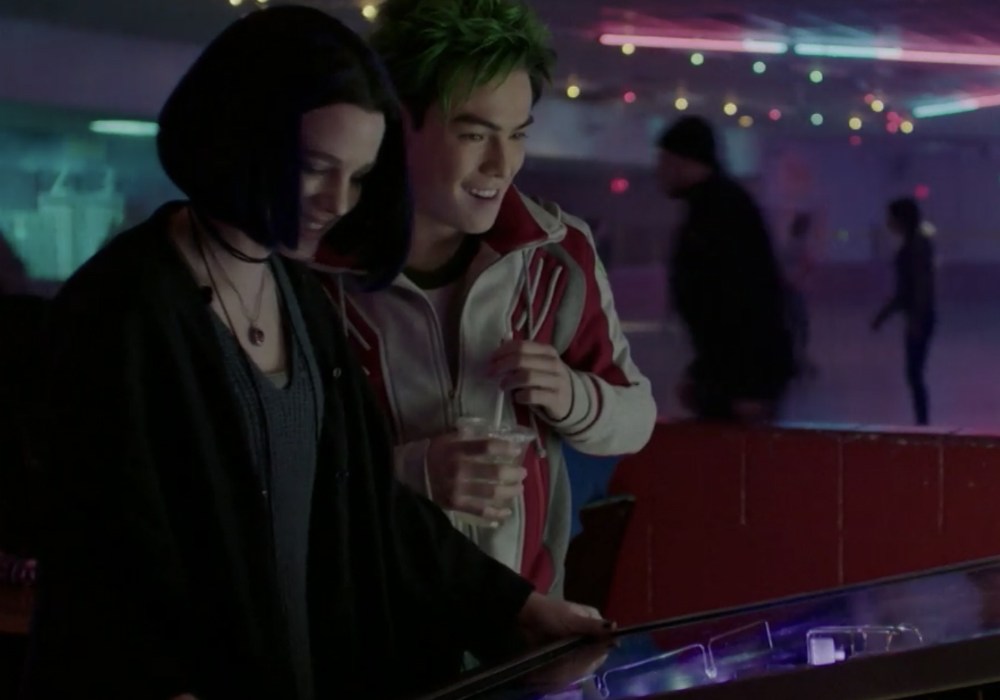 All of a sudden Gar walks up and begins to give her tips! They ...