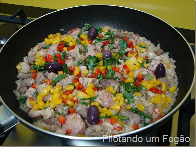 Culinária de Domingo: PAELLA CAMPEIRA (MINHA VERSÃO)