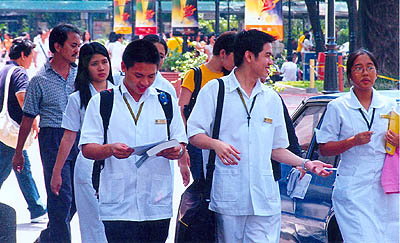 Ga-Graduate Ka Ba? - Filipino Culture by The Pinoy Warrior