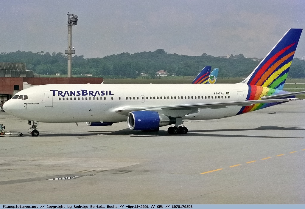 Avioes Abandonados Brasil: PT-TAA O primeiro 767 do Brasil