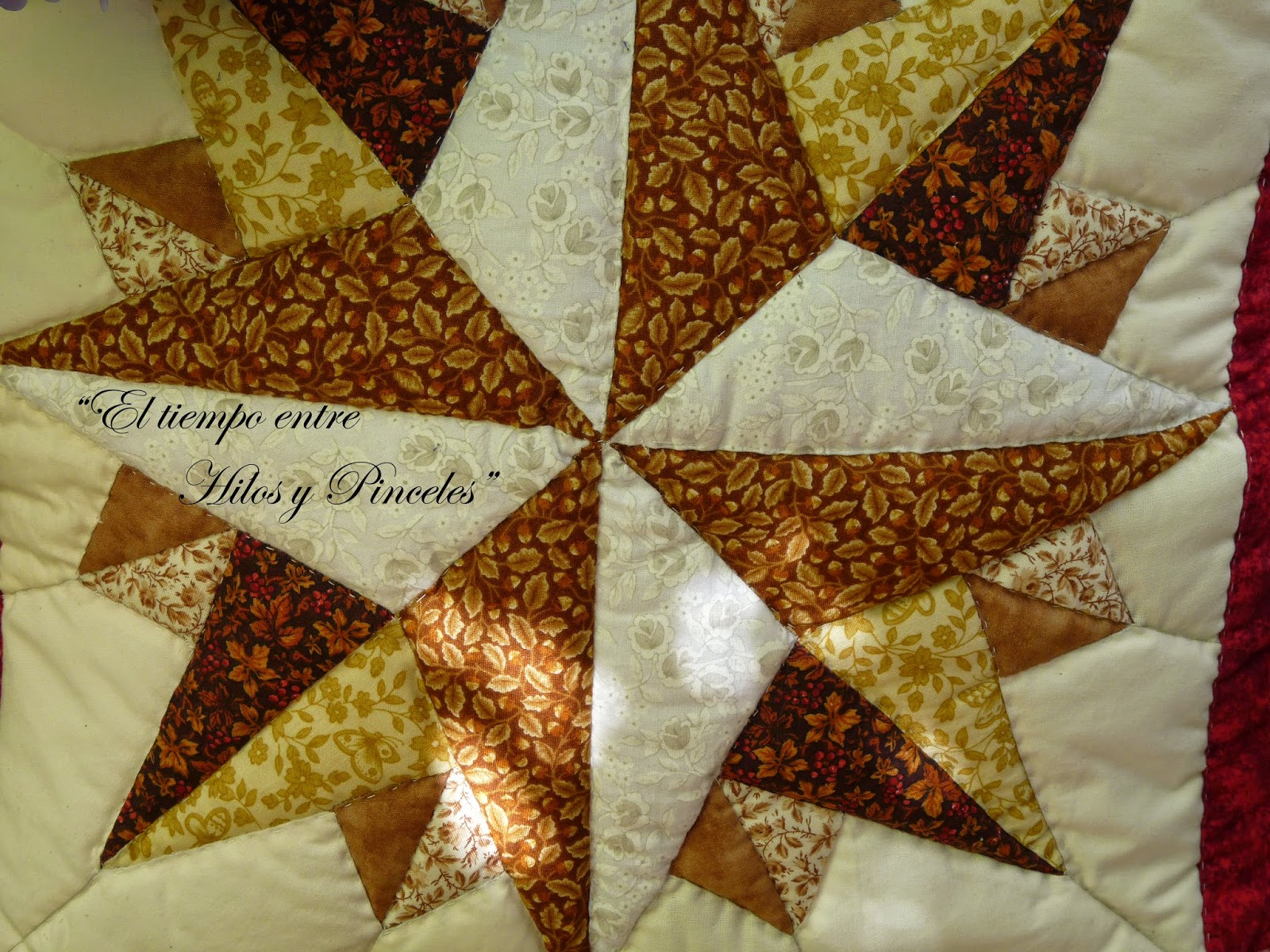 EL TIEMPO ENTRE HILOS Y PINCELES: COJINES DE PATCHWORK.