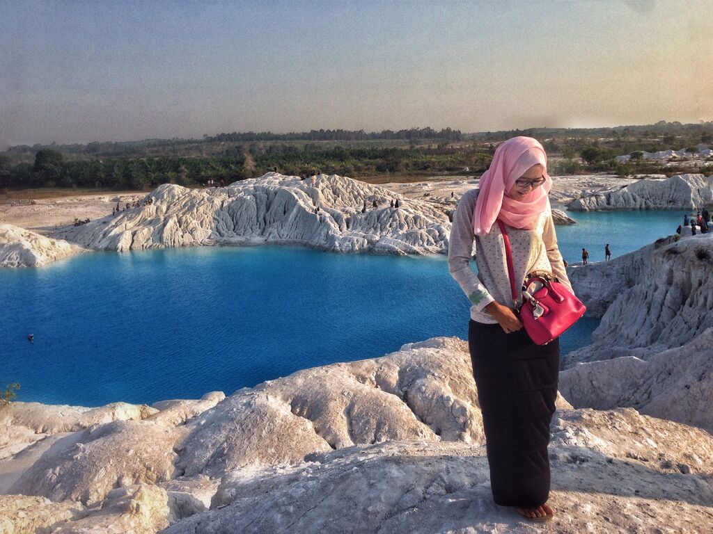 Pesona Kolong Kaolin (Kolong Biru) Bangka Selatan, Musibah atau ...