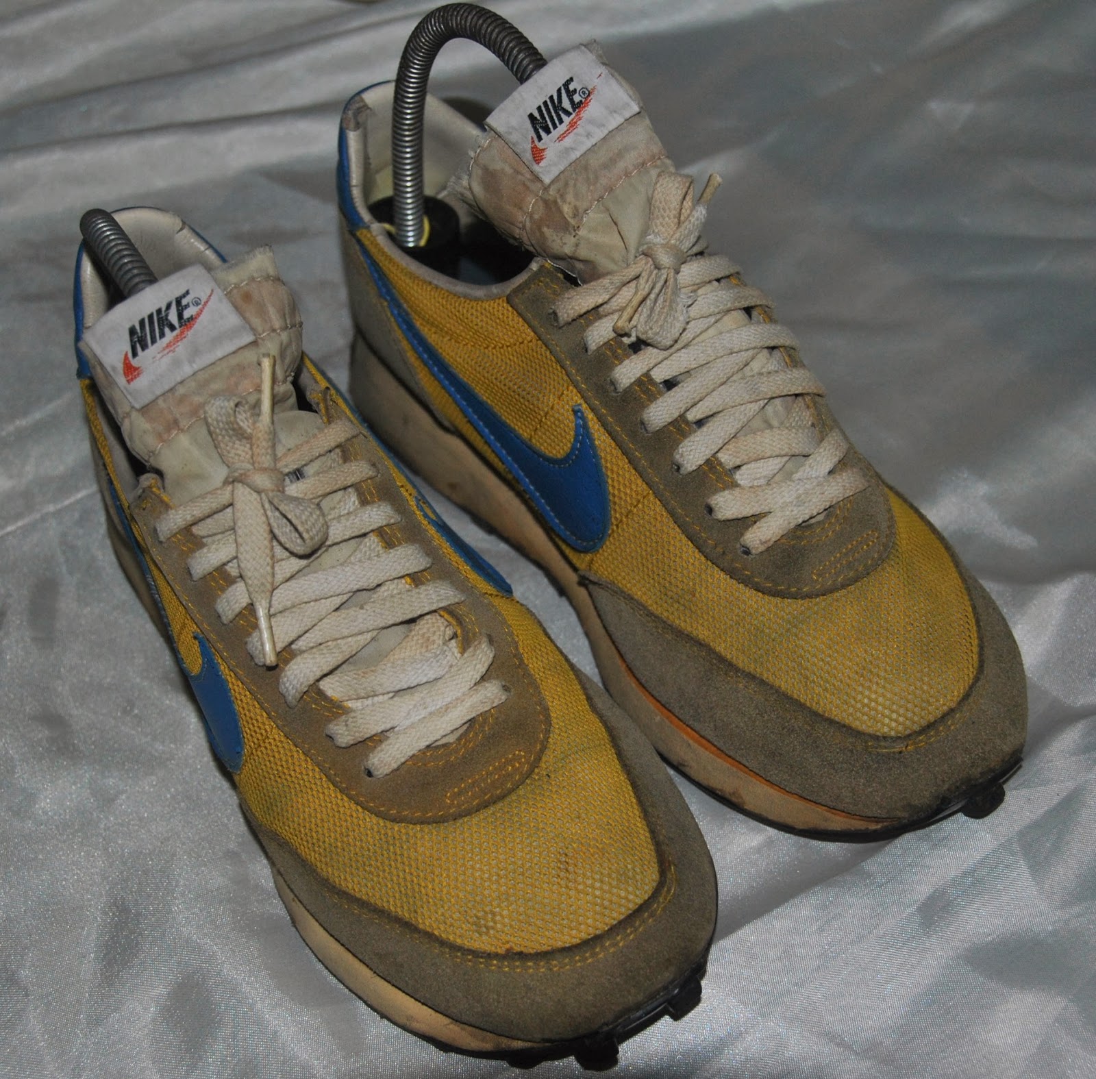 Kopa Bundle: Vtg Nike LDV 1978 shoes-6.5UK
