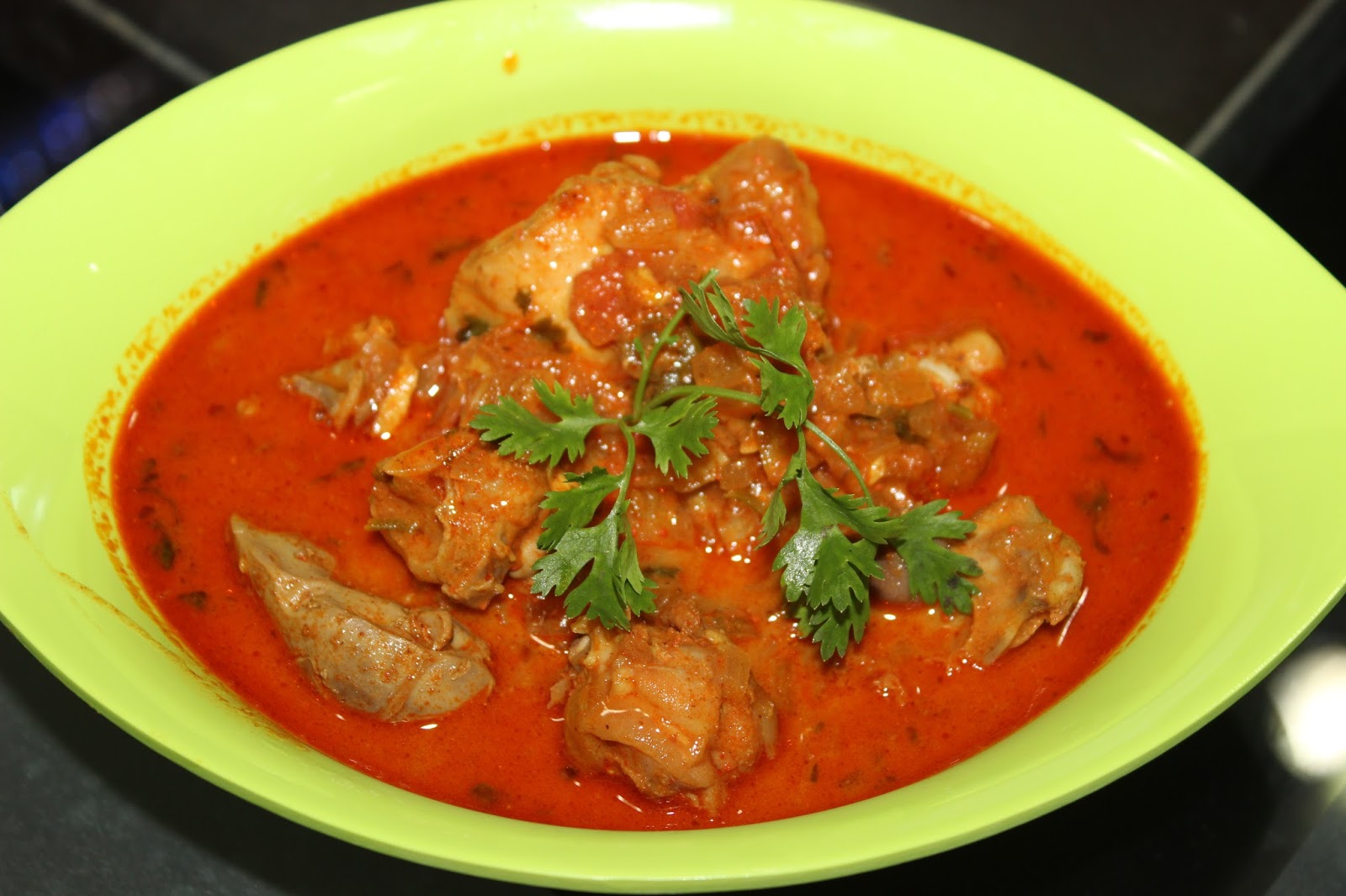 Deepa's Rasoi: Kori Puli Munchi (Chicken Hot n Sour Curry)