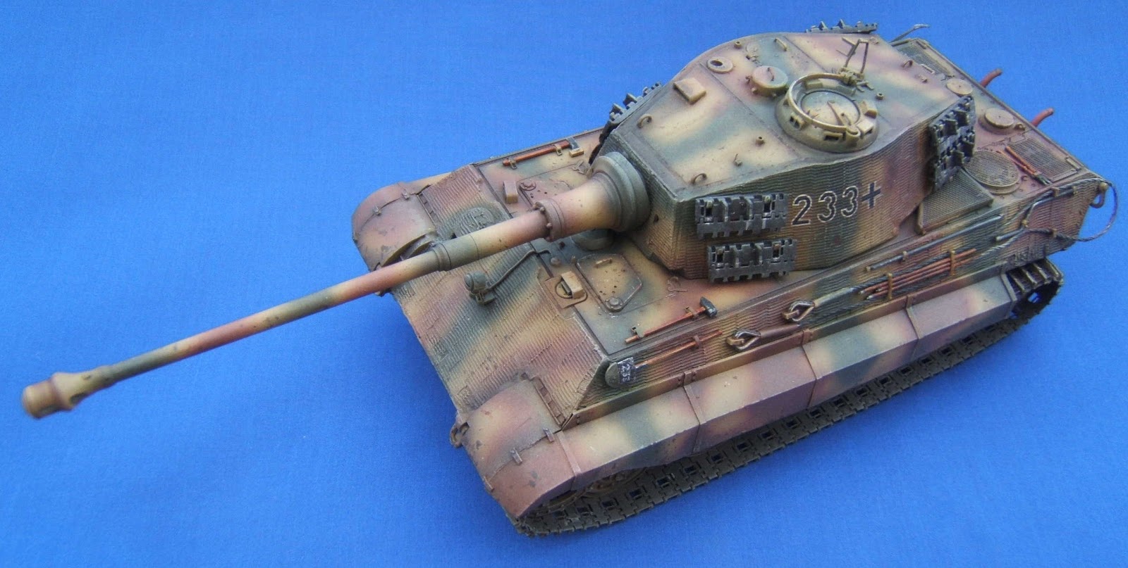 Dave's Tank Workshop : A tale of two King Tigers - Budapest 1944