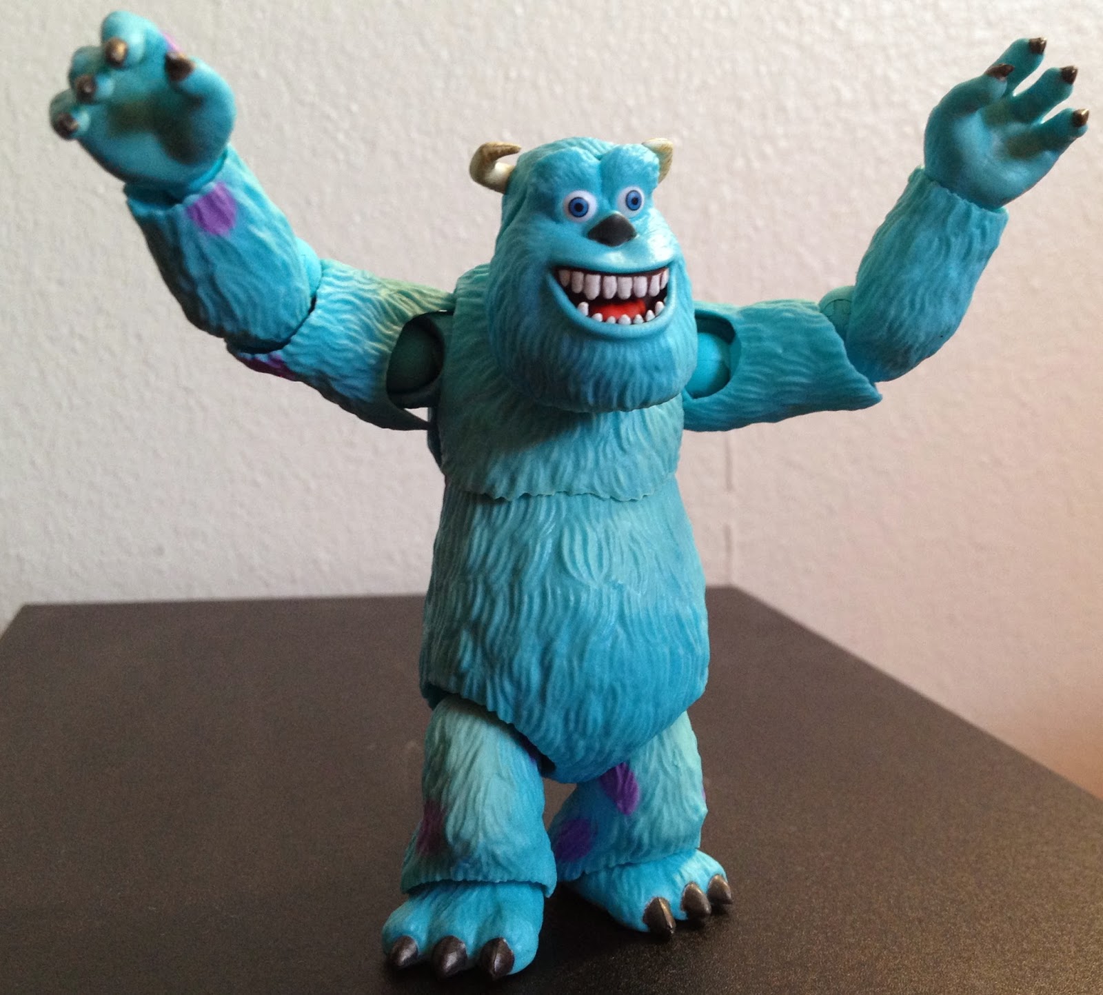 Dan the Pixar Fan: Monsters Inc: Sulley Revoltech Figure