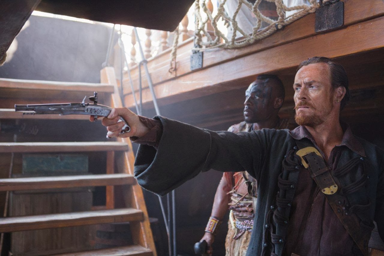 SNEAK PEEK: Pirates and Whores Splash Under "Black Sails"