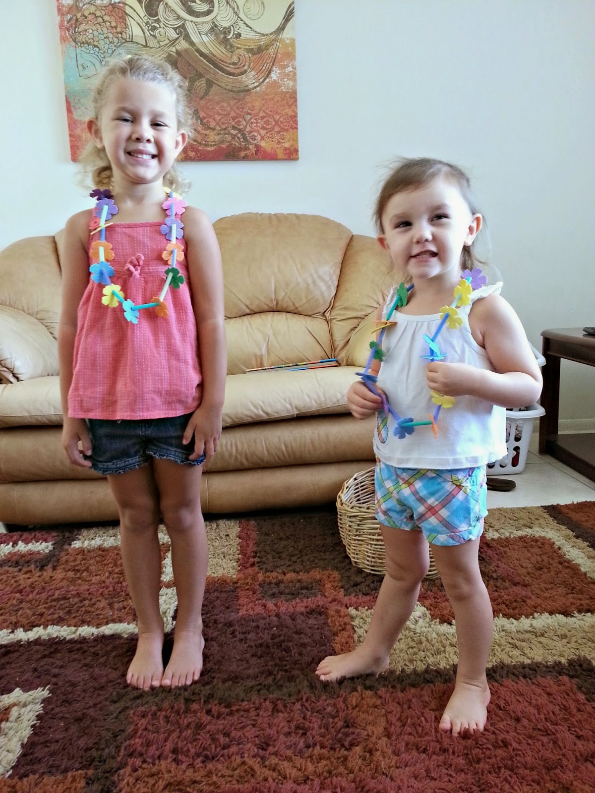 If These Cheerios Could Talk...: DIY Leis and a Sandpaper Starfish Craft