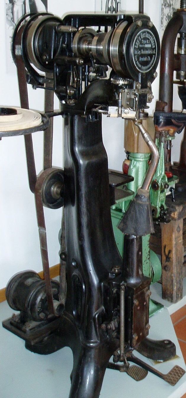 Rud. Ley Wood Pegging Machine ①