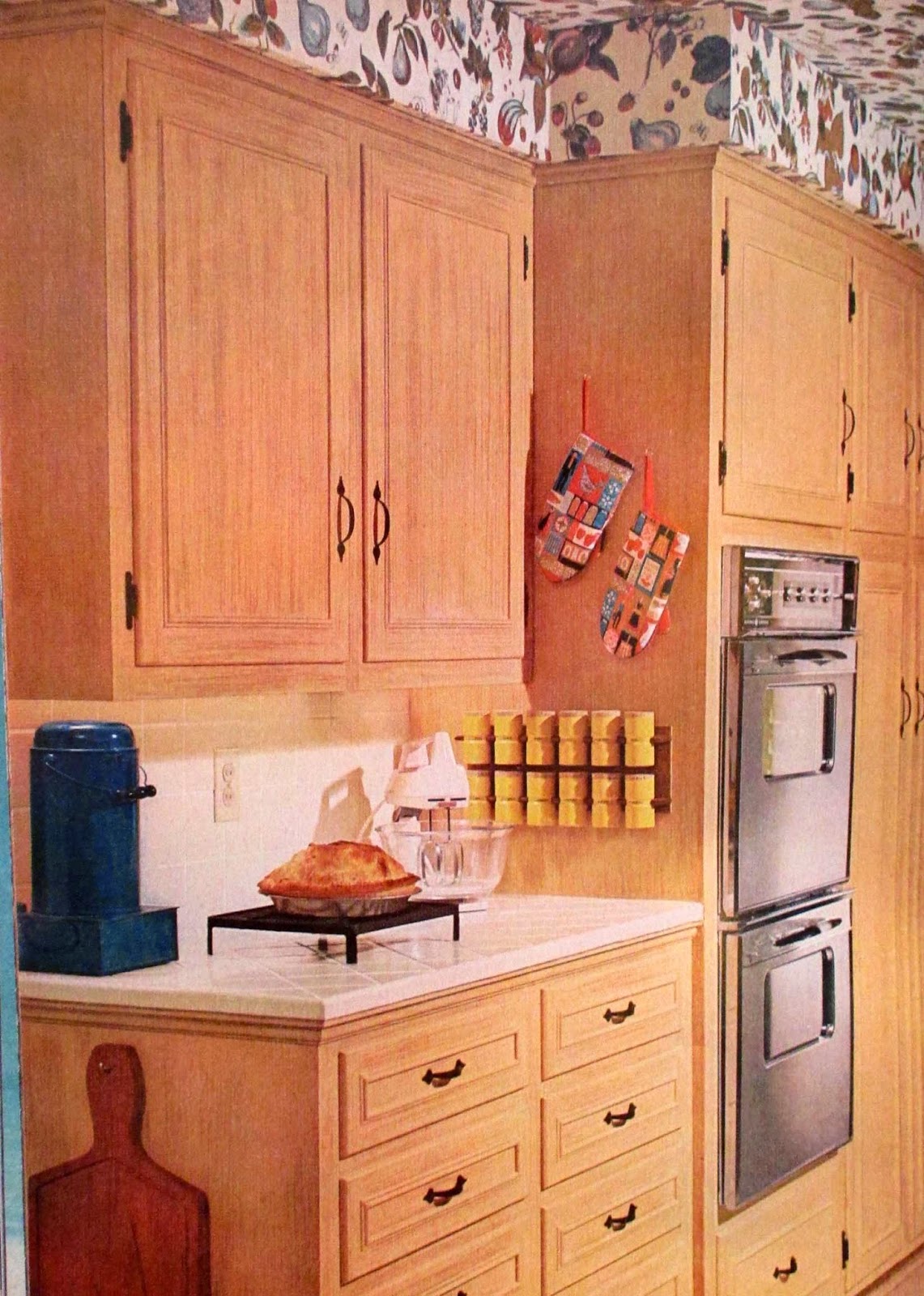 The Literate Quilter: Fifty One Years Ago: June 1963 Trends, Fashion ...