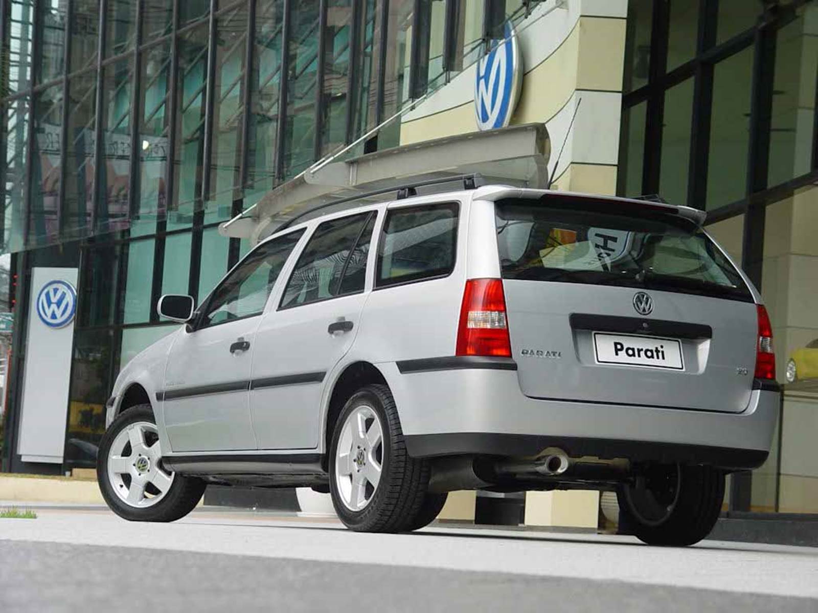 VW Parati 2004 Track & Field: fotos e informações