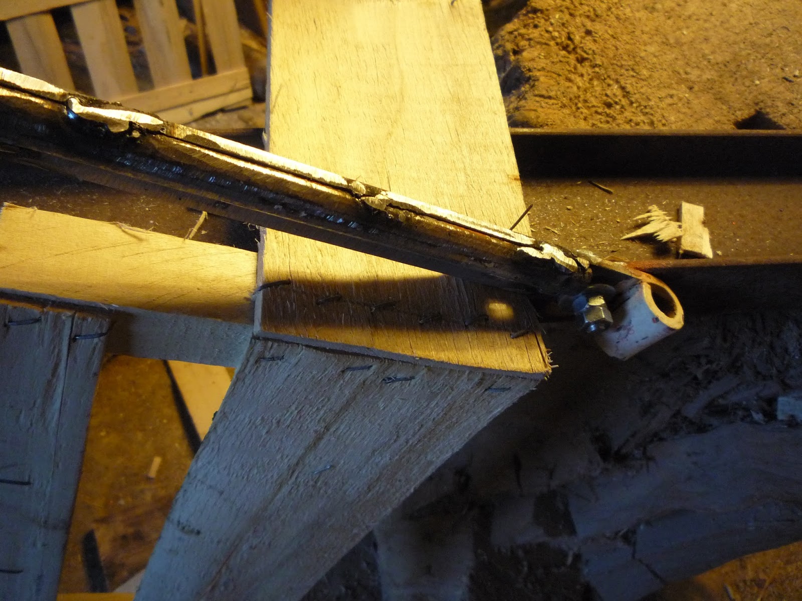 Home-made Guillotine from Scrap Metal - Home-made Tools