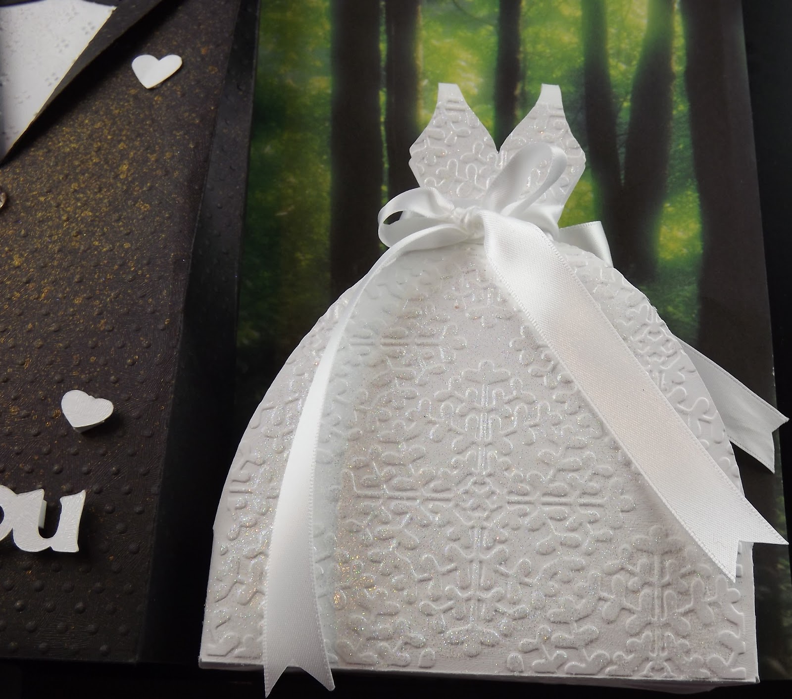 Oh So Many Crafts: Cricut TBBM2 Bride and Groom boxes