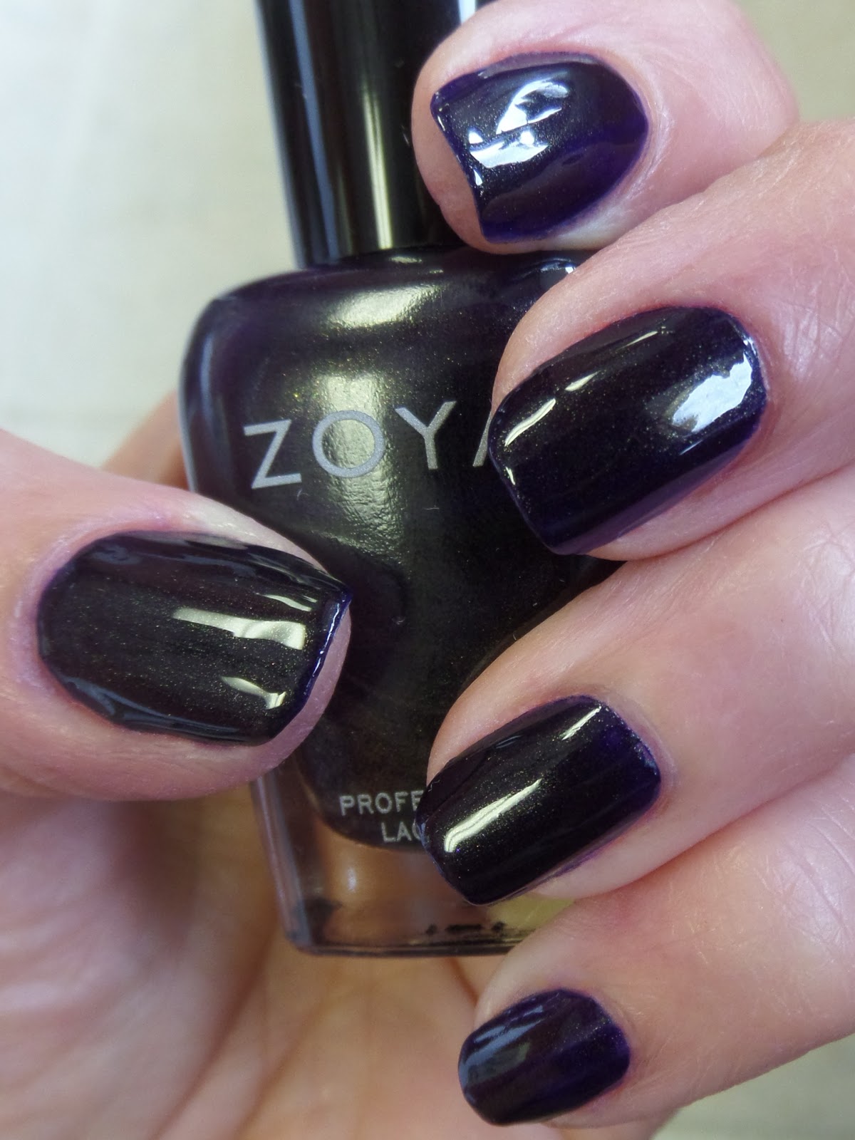 Zoya Party Girls Holiday/Winter Collection 2017 review & swatches