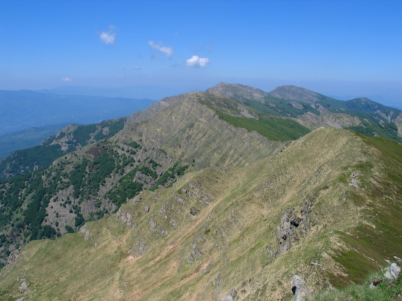 50 Hikes In and Around Tuscany: Hikes of the Northern Apennines