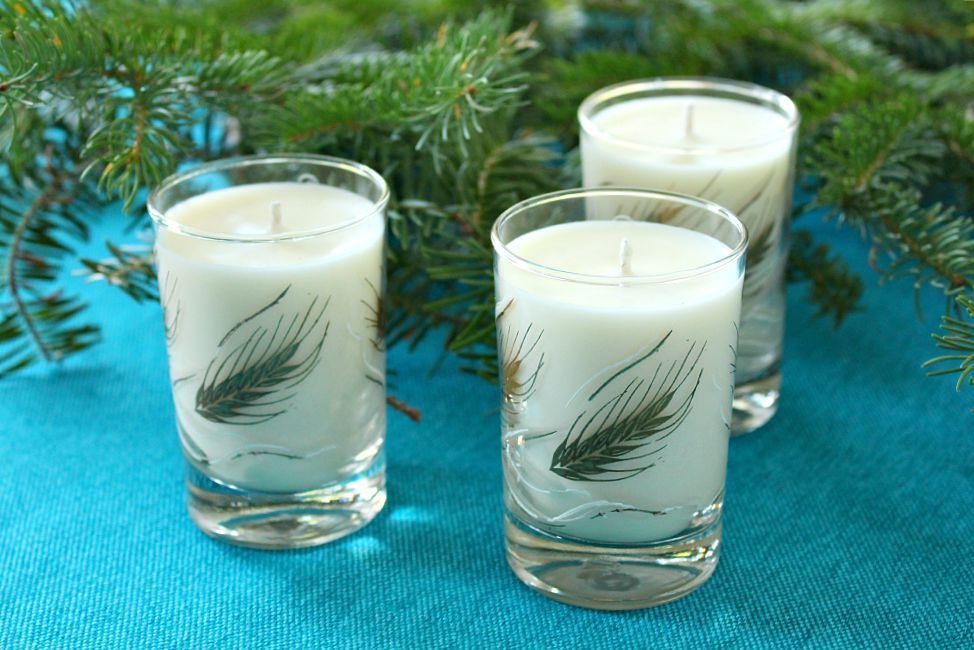 Easy DIY Poured Soy Candles | Dans le Lakehouse