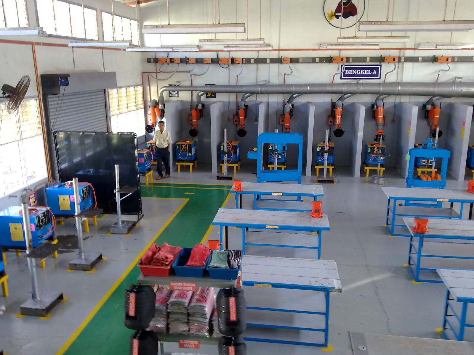 Spread The Knowledge: Nota