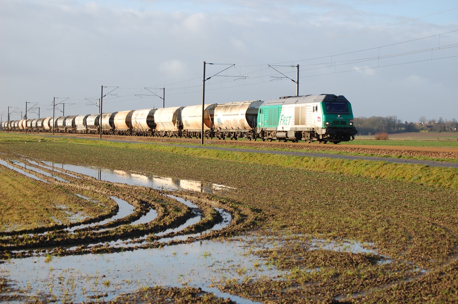 LA PASSION DU TRAIN: Fret SNCF et ECR ce Mercredi.