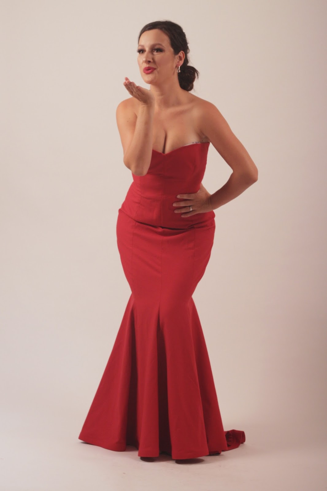 JuliaBobbin: Lady Danger - Vogue 1426 and 2931 Mash Up!