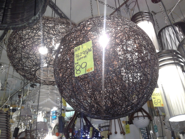 LyNne's fAmiLY: House of Lighting, Puchong