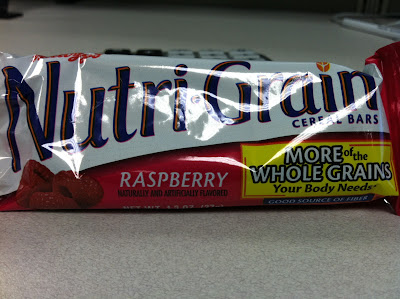 Crazy Food Dude: Review: Kellogg's Nutri-Grain Raspberry Cereal Bar