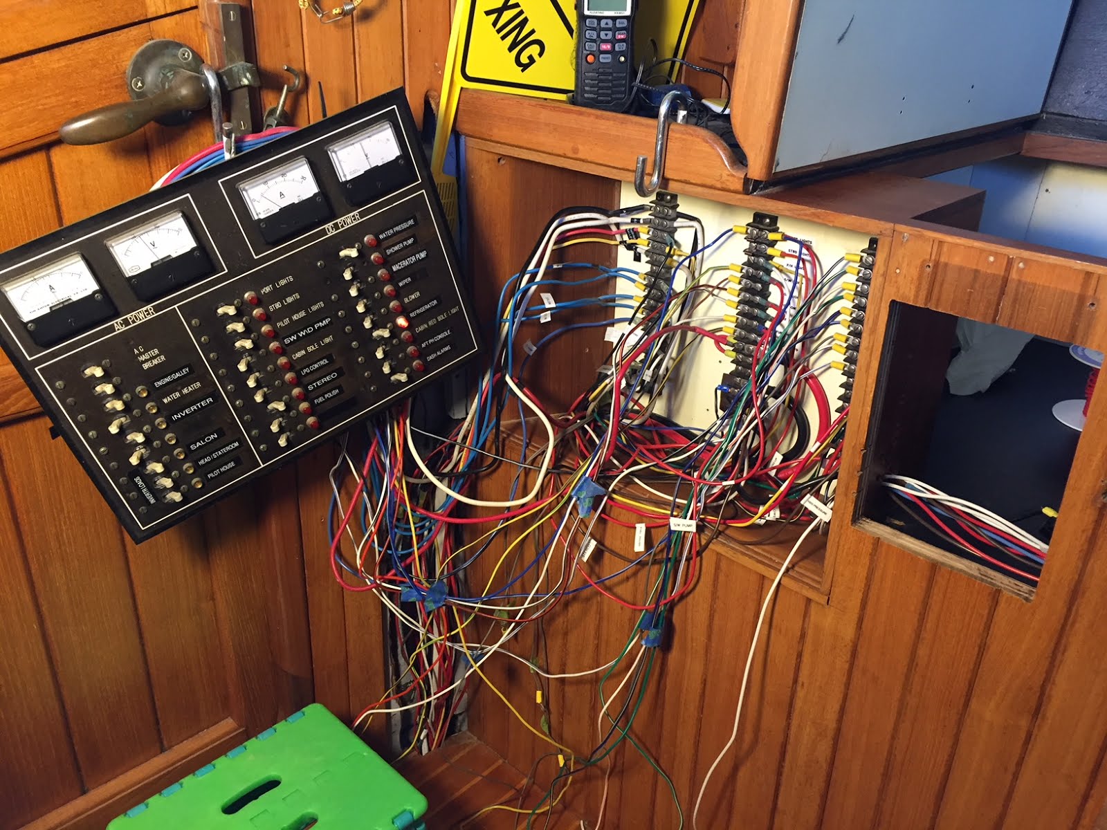 LNVT Blog: Hiaqua 37VT03's New AC/DC Electrical Panel & Wiring