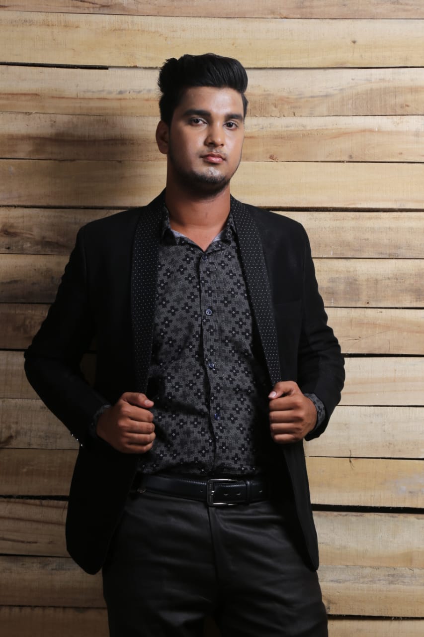 Ankit Upadhyay Models Number 1078