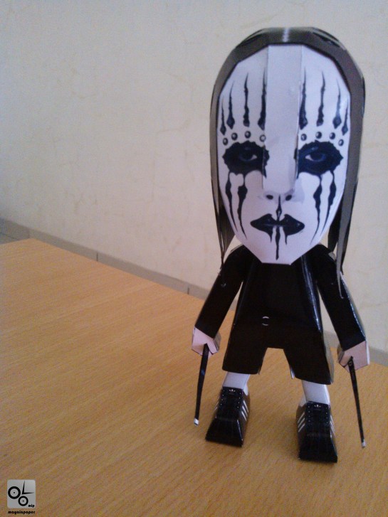 Slipknot - Joey Jordison Papercraft | Papercraft Paradise | PaperCrafts ...