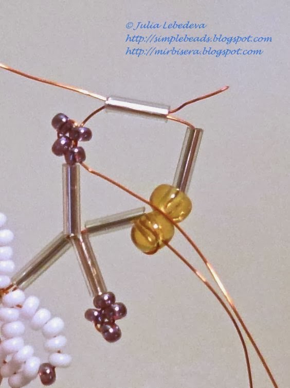 Beading for the very beginners: Snowflake of beads and bugles