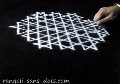 Complicated rangoli difficult kolam art
