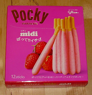 Japanese Snack Reviews: Glico Strawberry Pocky Midi