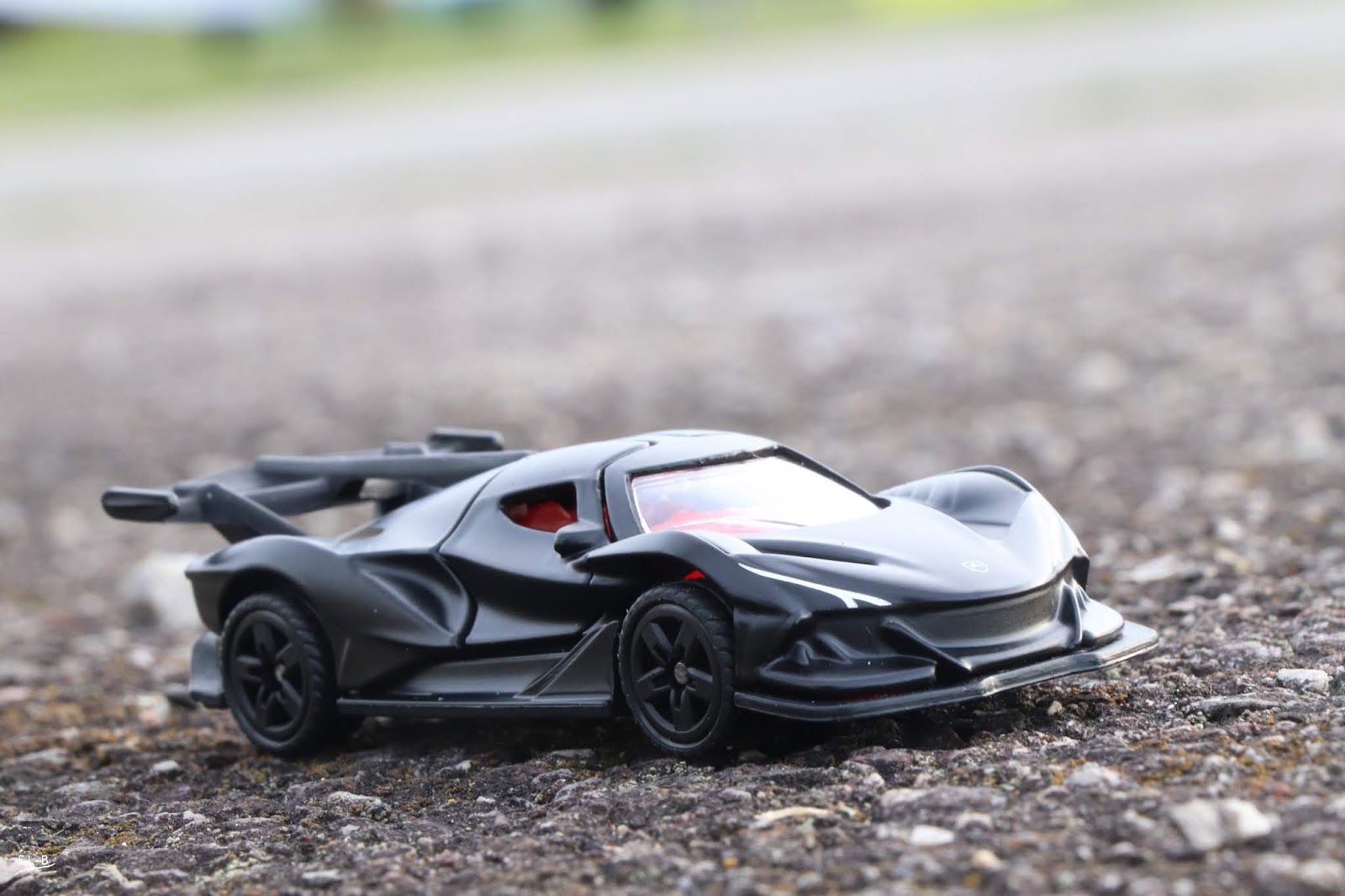 Apollo IE par Siku, la voiture de tous les superlatifs ! - Mininches