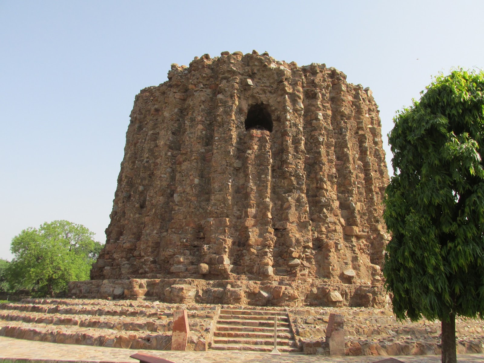 Alai Minar - Qutb Minar Complex, Delhi