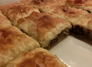 libyan food: Filo Pastry Meat Pie : Bureek Tajin (رقاق باللحم المفروم (قلاش