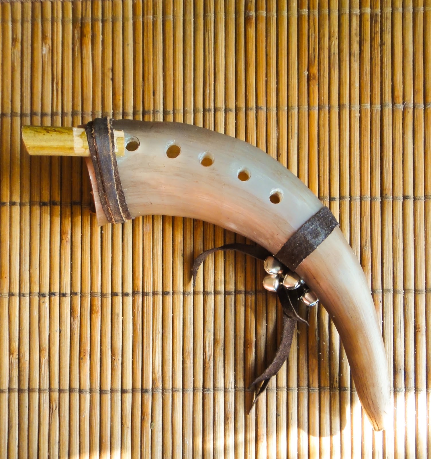 Tras la senda de los ancestros: Construcción ocarina de cuerno