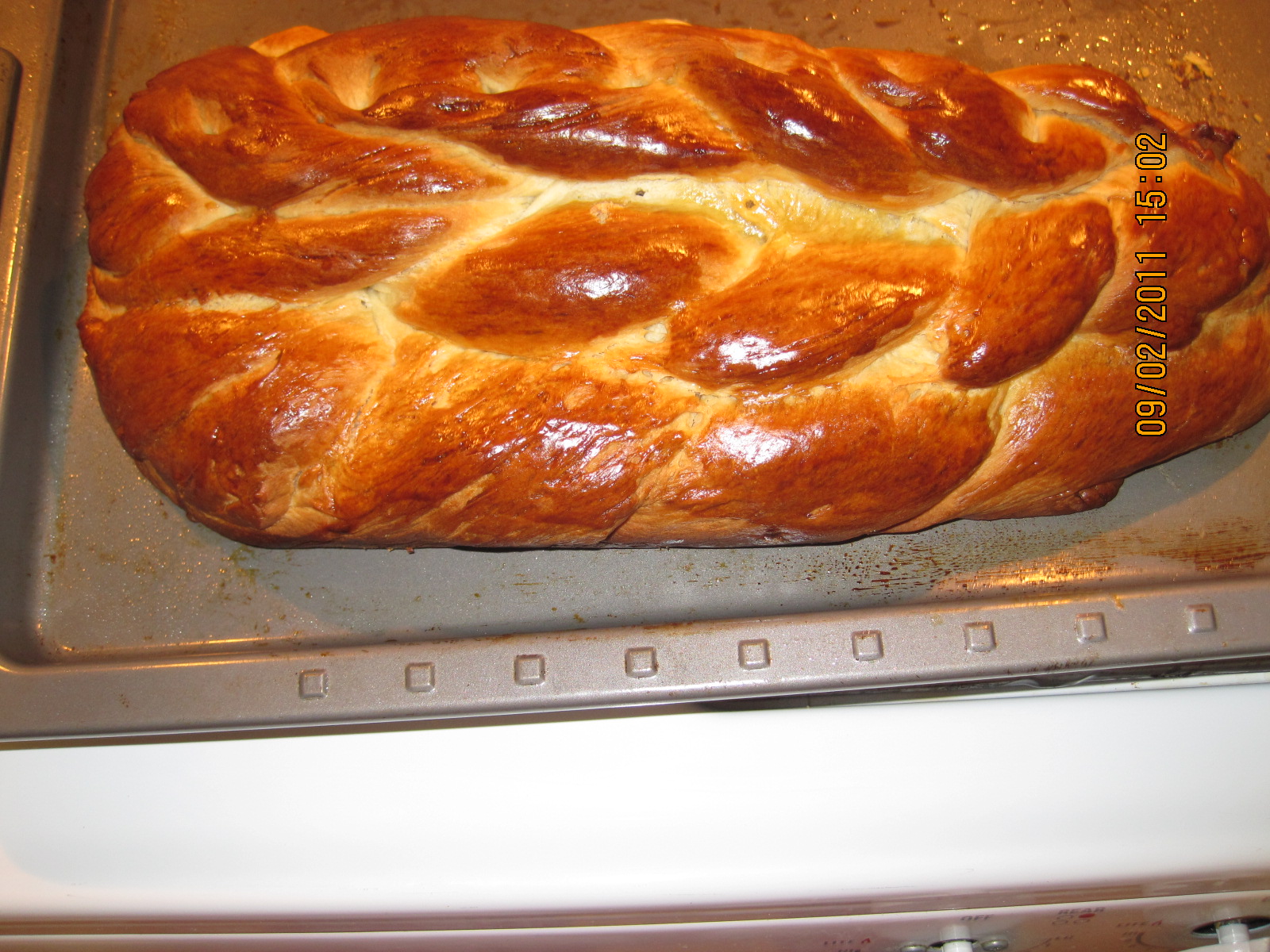 Little Global Kitchen: Homemade Houska (Challah) Bread