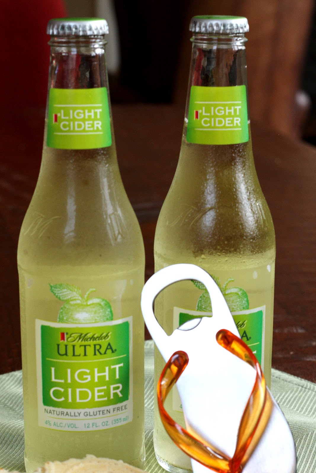 Elizabeth's Edible Experience: Crisp Cider and Cheddar Cheese