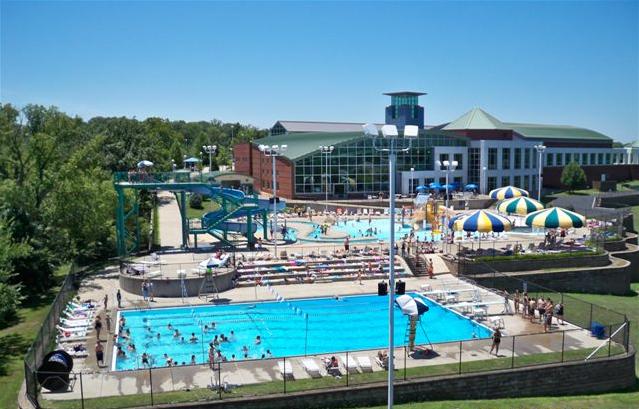 Play St. Louis: RiverChase YMCA of Fenton Outdoor Pool, Fenton