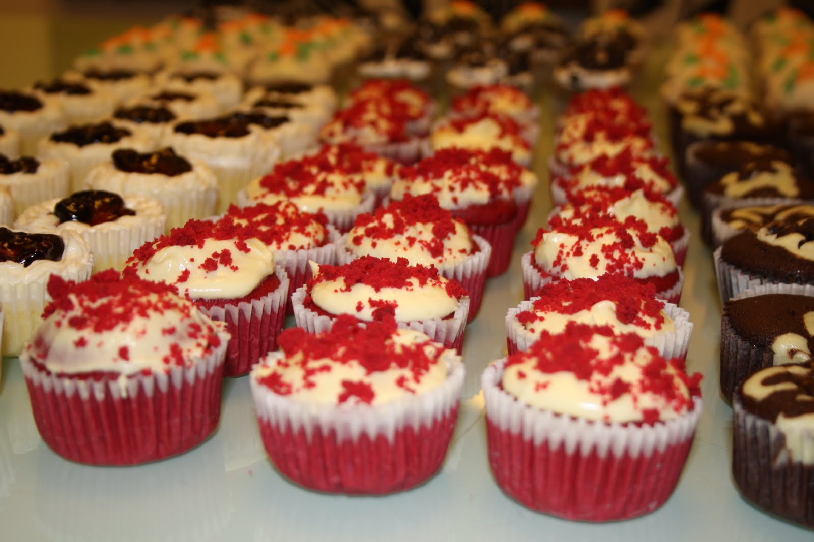 meena home bakery: cup cakes for fun